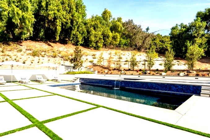 Hot Tub Pool – Jake Ludolp