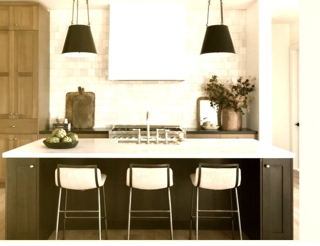 Kitchen Dining – Mec Fragile