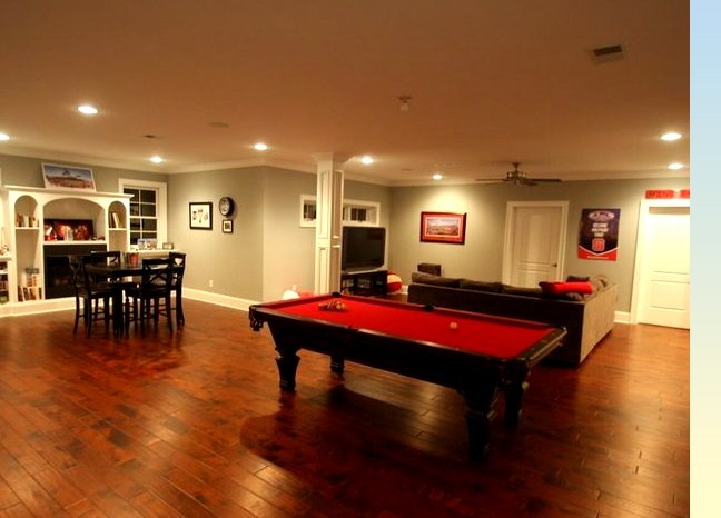 Lookout Basement Raleigh – Freaky Vamire