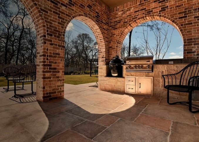 Outdoor Kitchen in Houston – Questa Citta Una Giungla